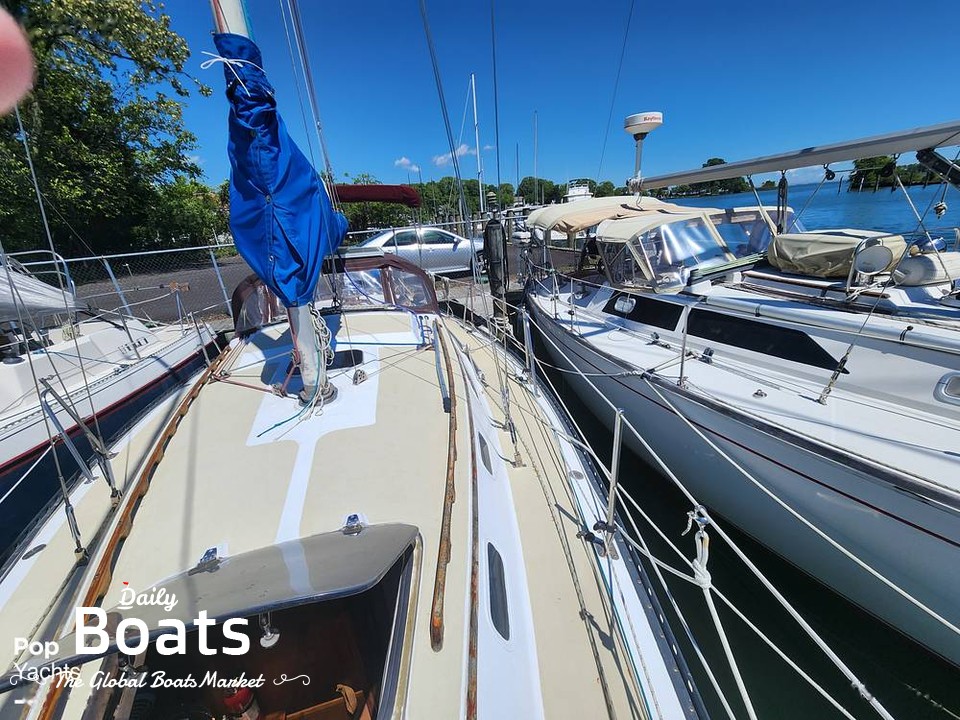 1977 Islander Yachts 32 Mkii for sale. View price, photos and Buy 1977 ...