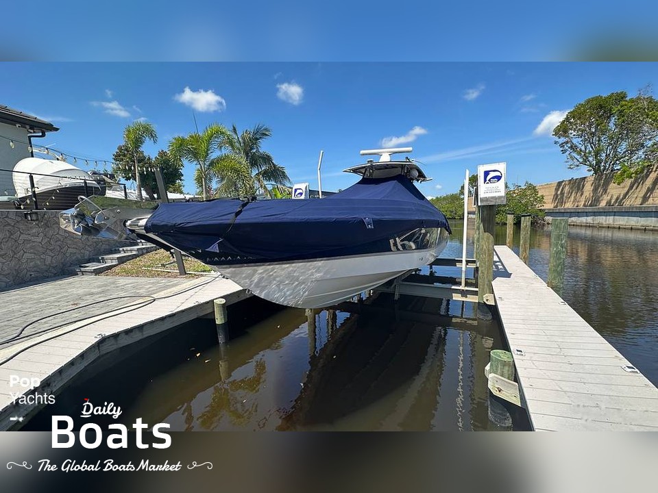 2005 Wellcraft 35 Ccf for sale. View price, photos and Buy 2005 ...