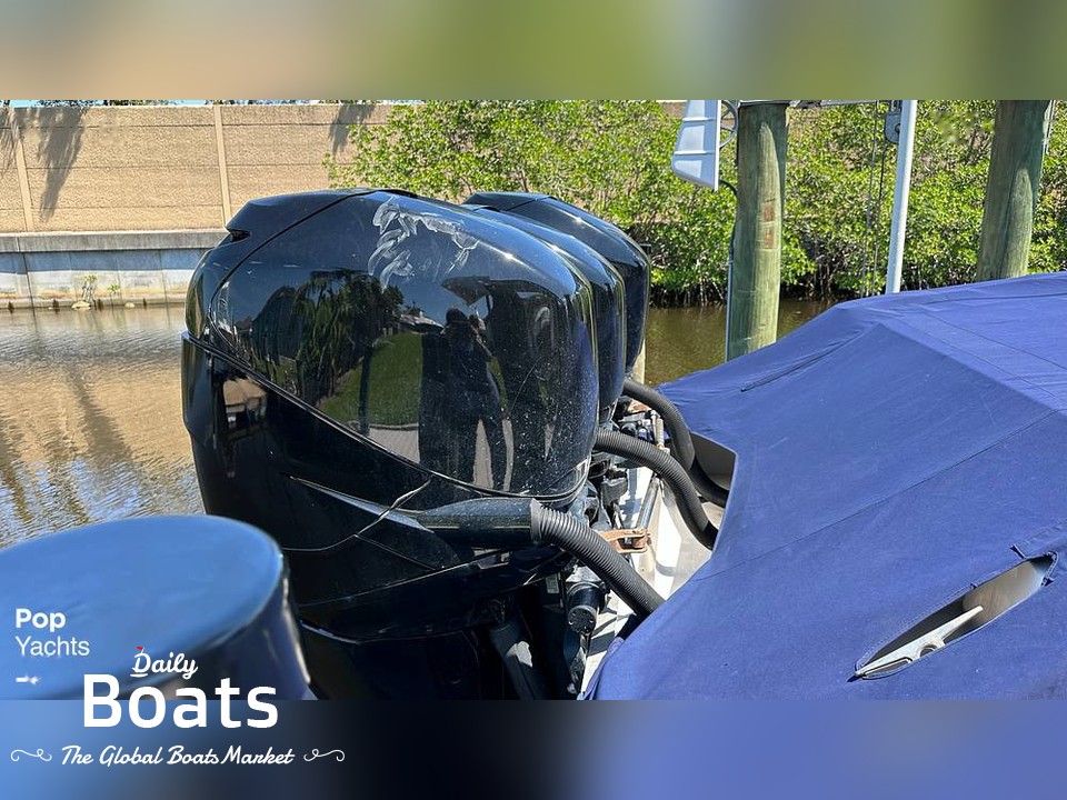 2005 Wellcraft 35 Ccf for sale. View price, photos and Buy 2005 ...