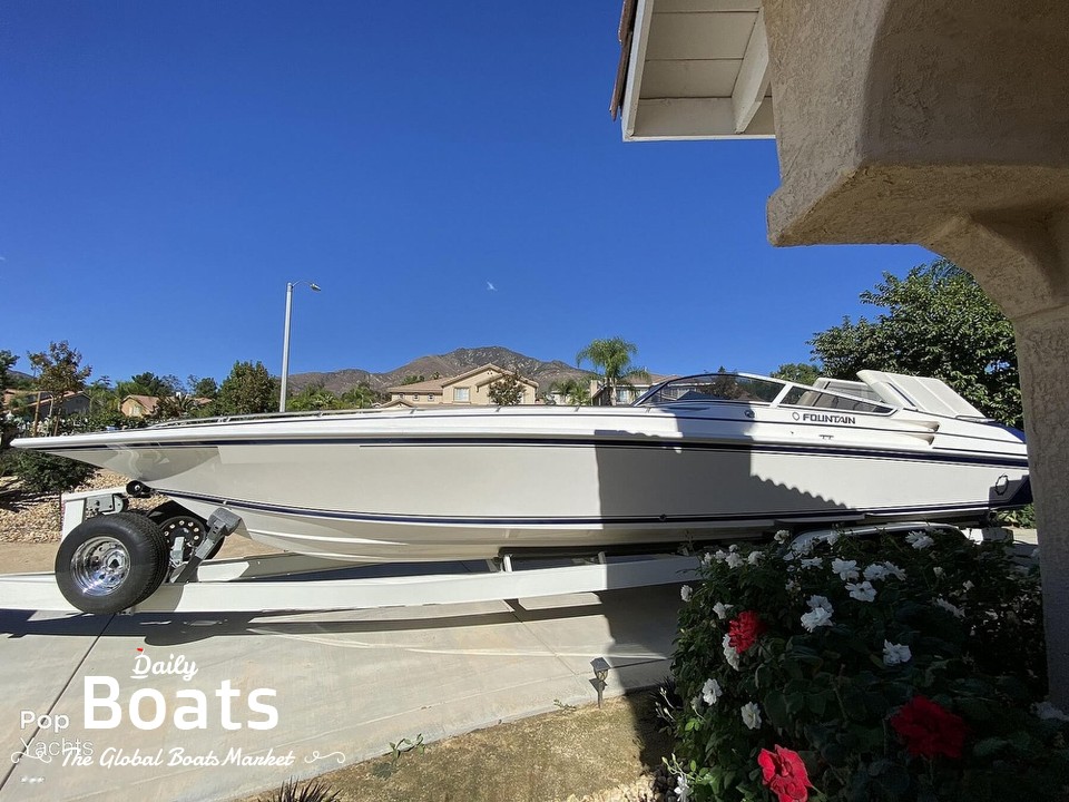 2002 Fountain Powerboats 38 Lightning for sale. View price, photos and ...