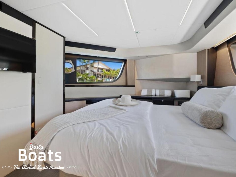 2022 Absolute Yachts 48 Coupe for sale. View price, photos and Buy 2022 ...