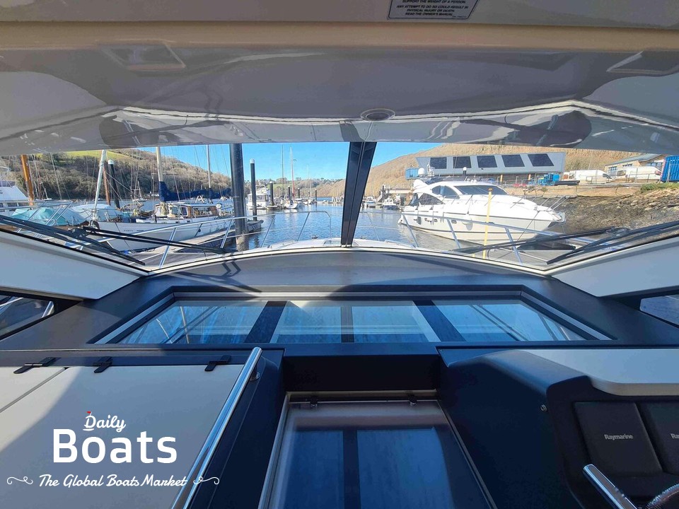 2012 Sealine Sc42 for sale. View price, photos and Buy 2012 Sealine ...