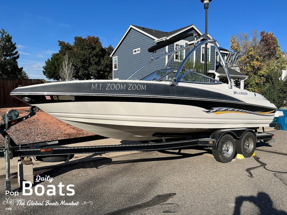 2008 Larson 226 Senza for sale. View price, photos and Buy 2008 Larson ...
