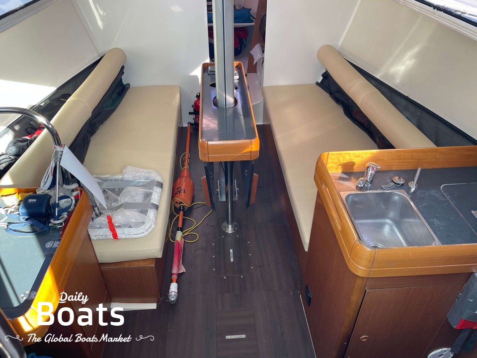 2010 Jeanneau Sun Fast 3200 for sale. View price, photos and Buy 2010 ...