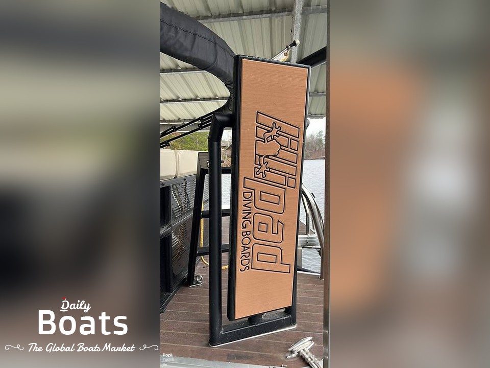 2019 Godfrey Marine Pontoon Sweetwater Premium Tri-Toon 255C for sale ...