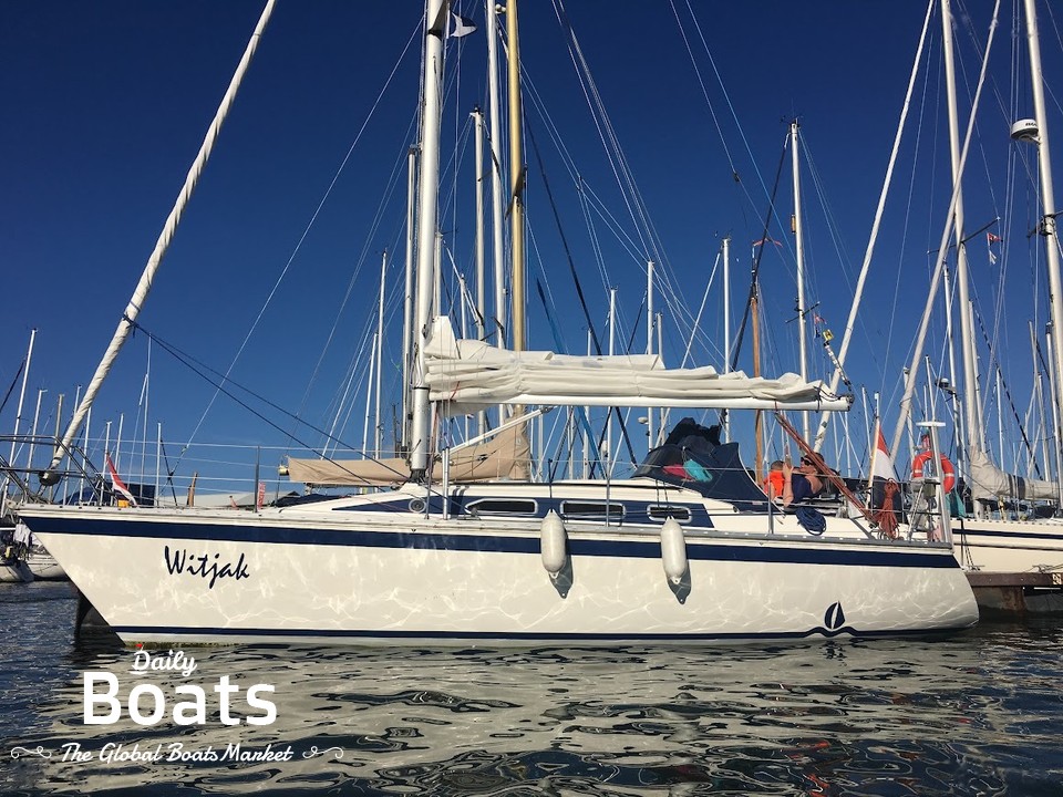 1992 Friendship 33 for sale. View price, photos and Buy 1992 Friendship ...