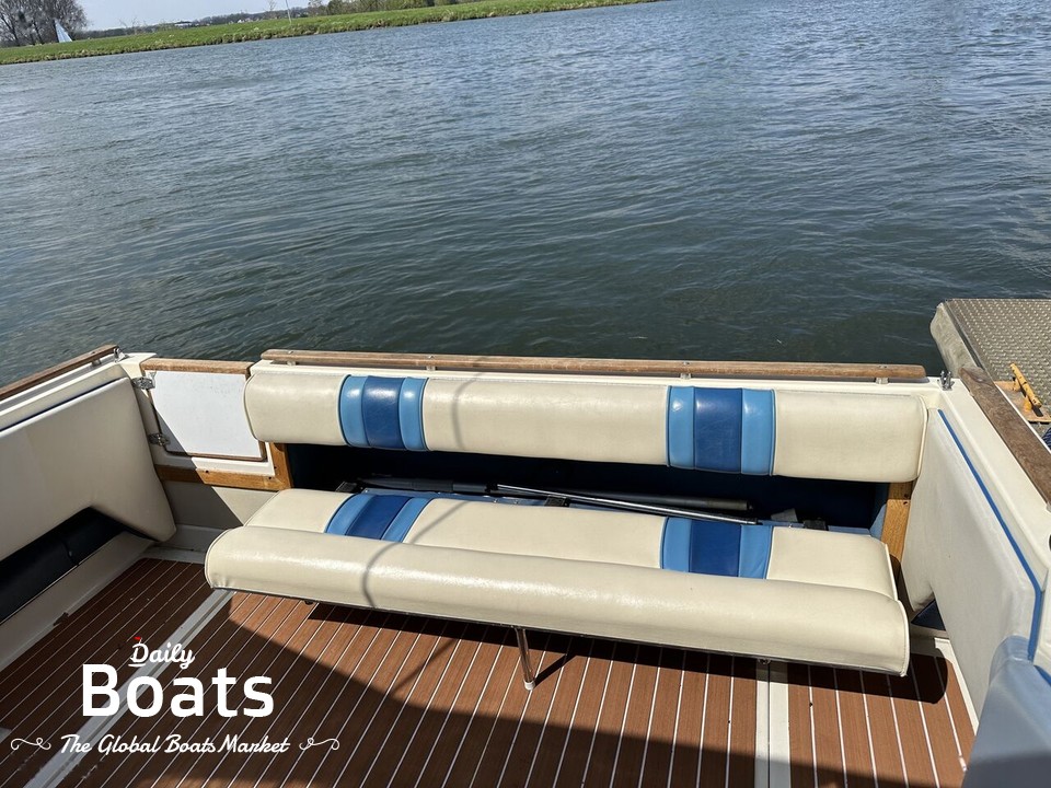 1988 Sea Ray 268 Sundancer for sale. View price, photos and Buy 1988 ...