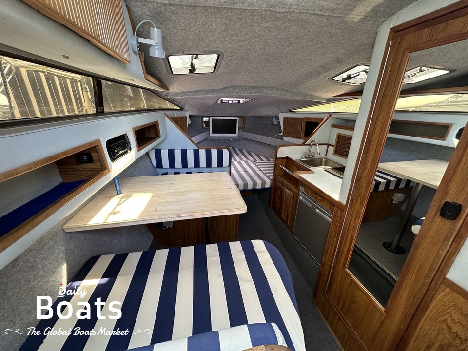 1988 Sea Ray 268 Sundancer for sale. View price, photos and Buy 1988 ...