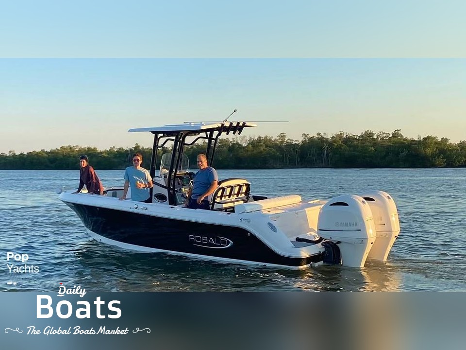 2021 Robalo Boats R242 Cc for sale. View price, photos and Buy 2021 ...