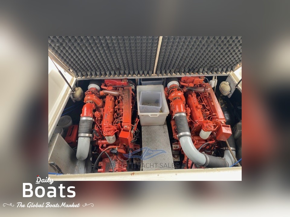 1995 Mochi Craft 33 Open for sale. View price, photos and Buy 1995 ...