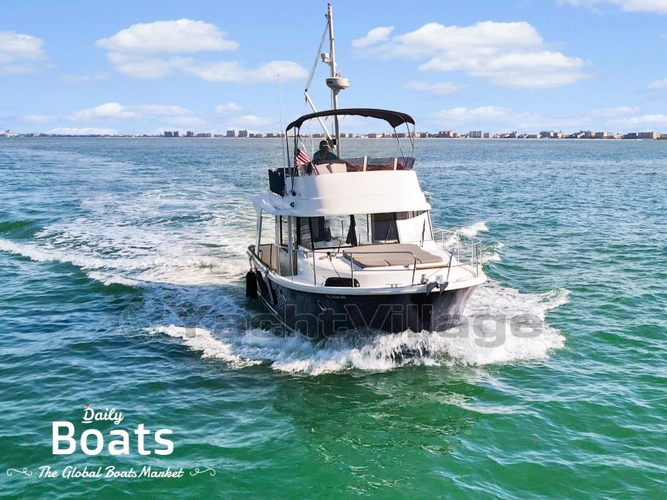 2017 Beneteau Swift Trawler 34 for sale. View price, photos and Buy ...