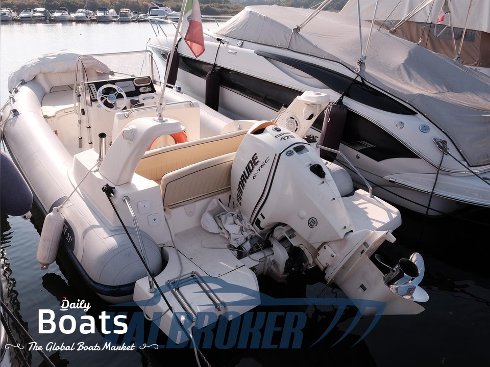 2010 Marlin Boat 21 Fb for sale. View price, photos and Buy 2010 Marlin ...