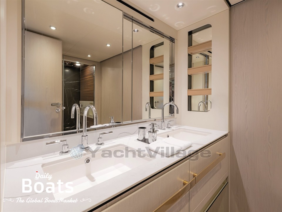 2024 Azimut 78 Flybridge for sale. View price, photos and Buy 2024 ...