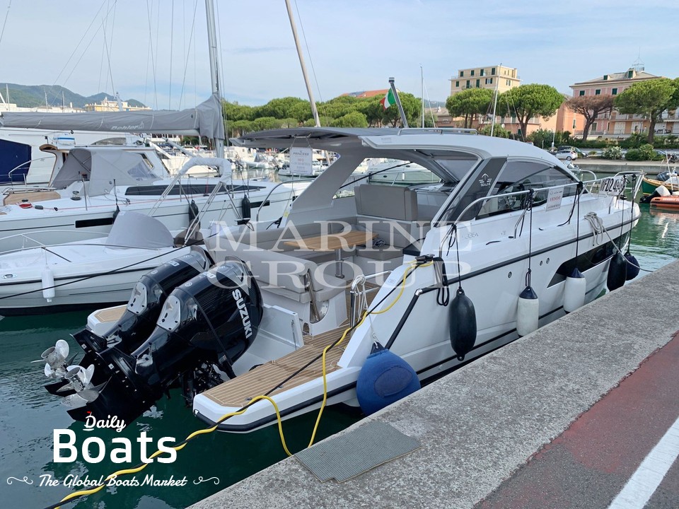 Sealine s33 à vendre en Europe - Daily Boats