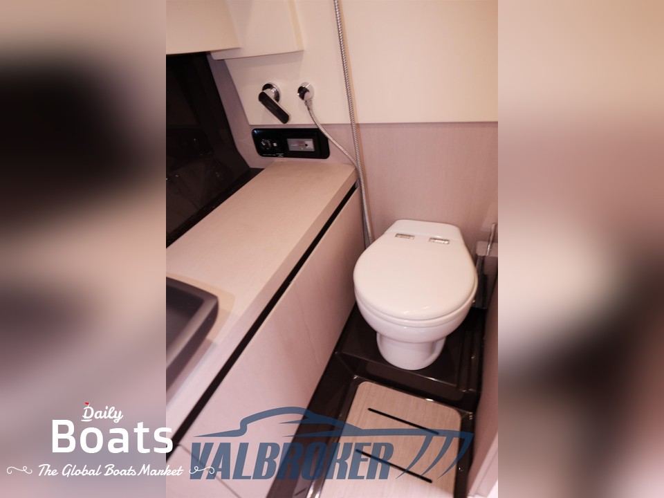 2018 Invictus Gt320 for sale. View price, photos and Buy 2018 Invictus ...