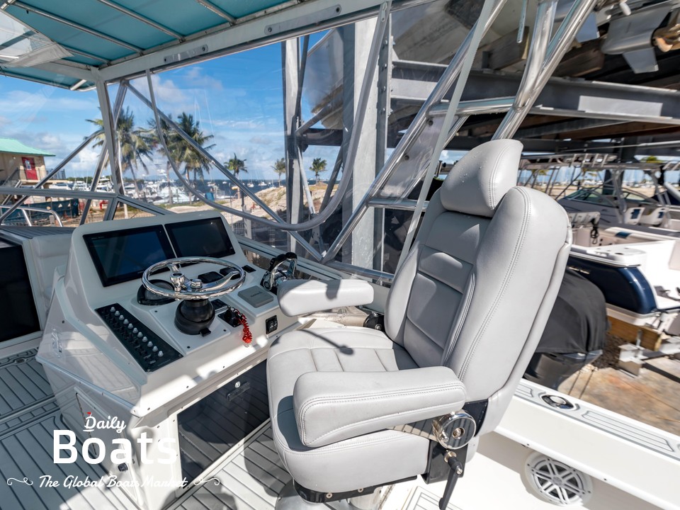 1993 Contender 35 Side Console for sale. View price, photos and Buy ...