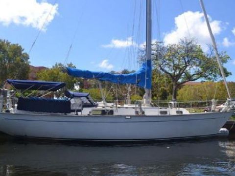 Morgan 383 for sale - Daily Boats