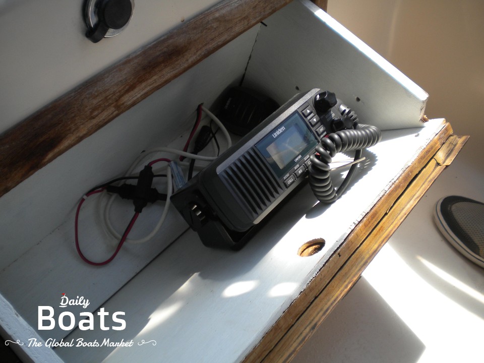 1986 Pacemaker 26 Flybridge Cruiser for sale. View price, photos and ...