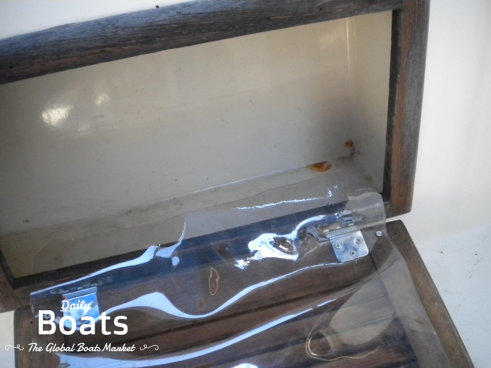 1986 Pacemaker 26 Flybridge Cruiser for sale. View price, photos and ...