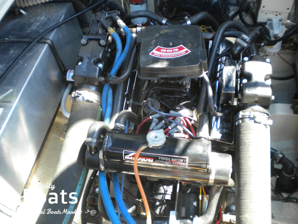 1986 Pacemaker 26 Flybridge Cruiser for sale. View price, photos and ...