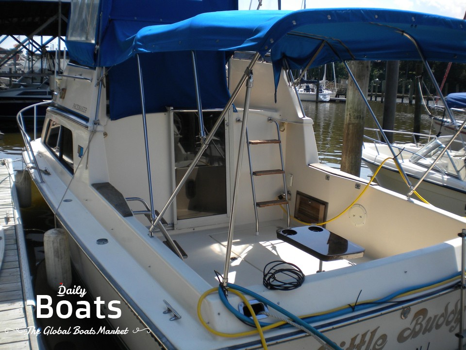 1986 Pacemaker 26 Flybridge Cruiser for sale. View price, photos and ...