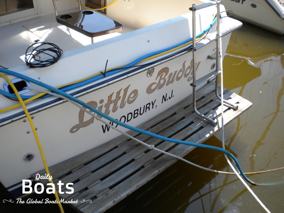 1986 Pacemaker 26 Flybridge Cruiser for sale. View price, photos and ...