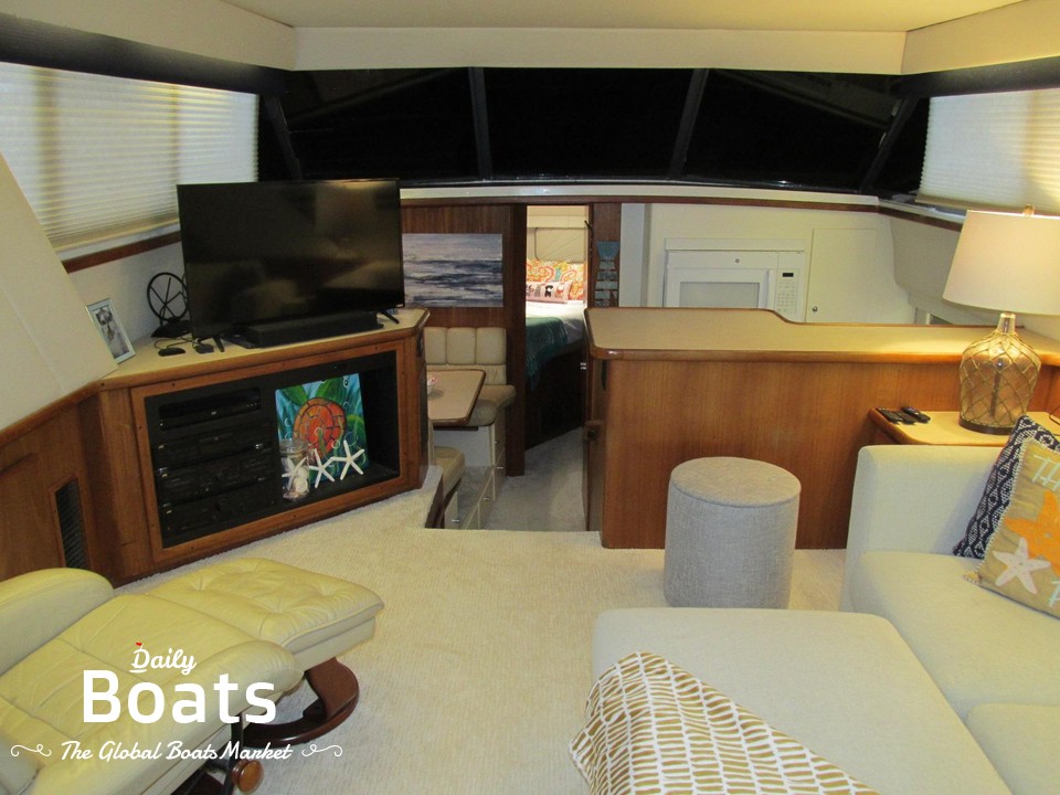 1997 Carver 440 Aft Cabin Motor Yacht for sale. View price, photos and ...
