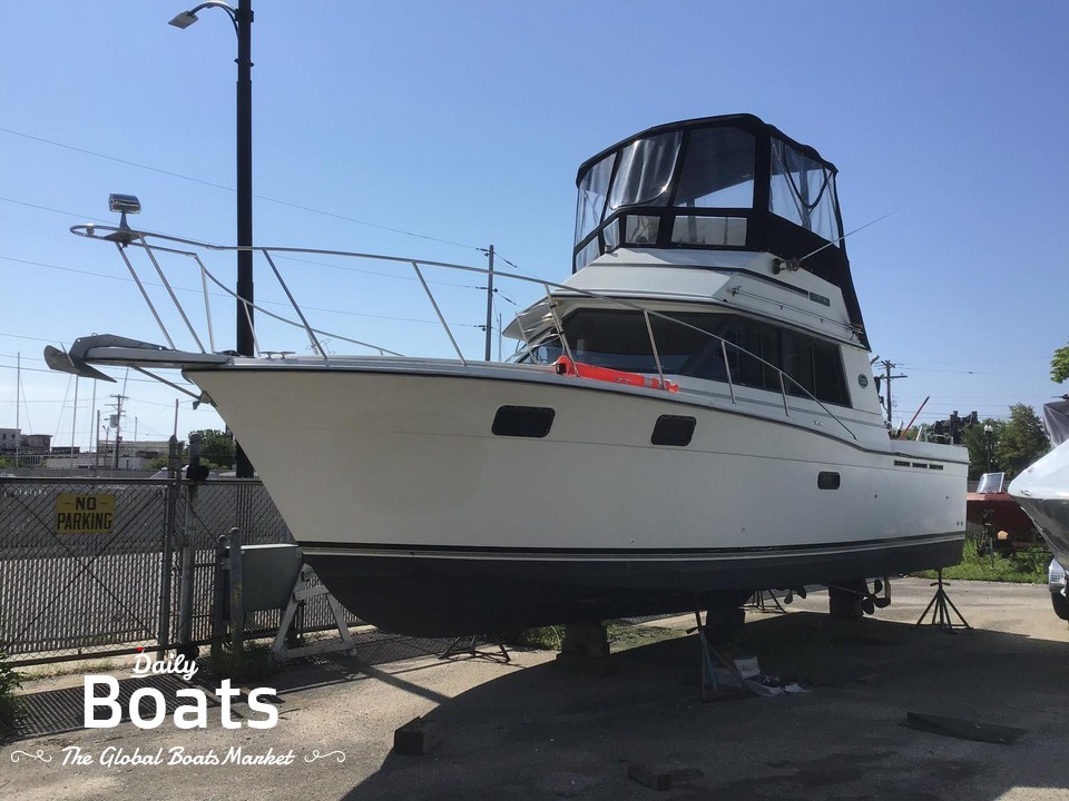 1990 Carver 32 Flybridge for sale. View price, photos and Buy 1990 ...