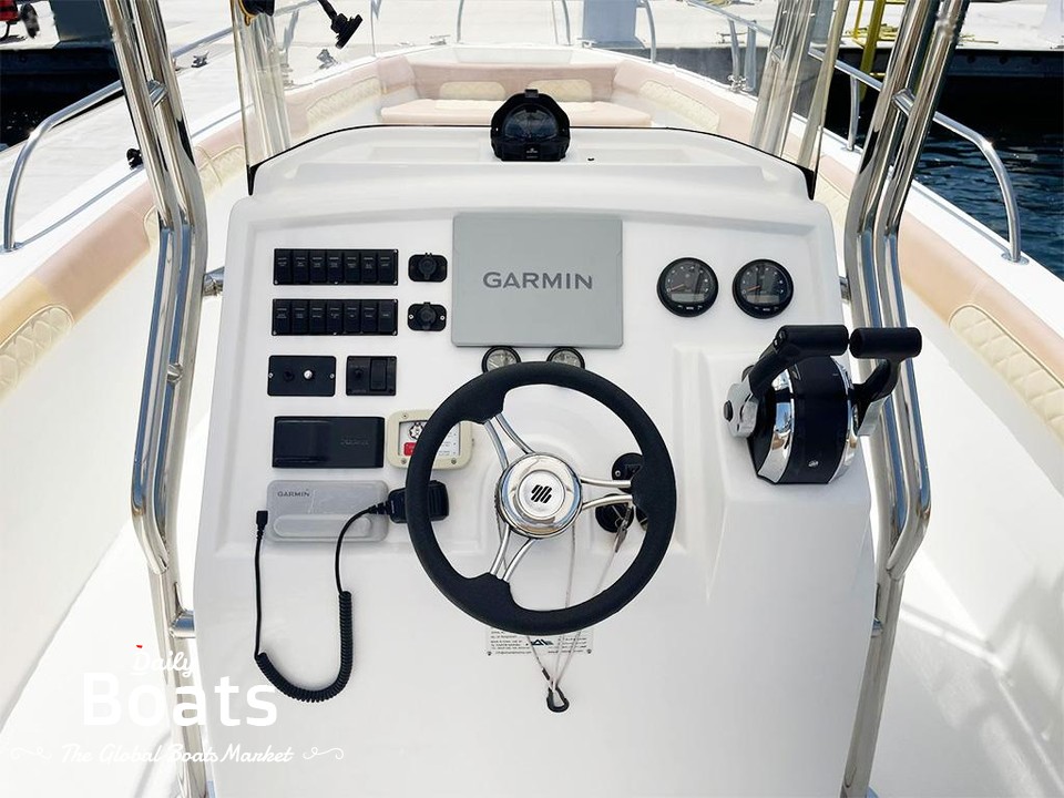 2021 Custom-Craft Al Hareb Marine Seamaster 28 for sale. View price ...