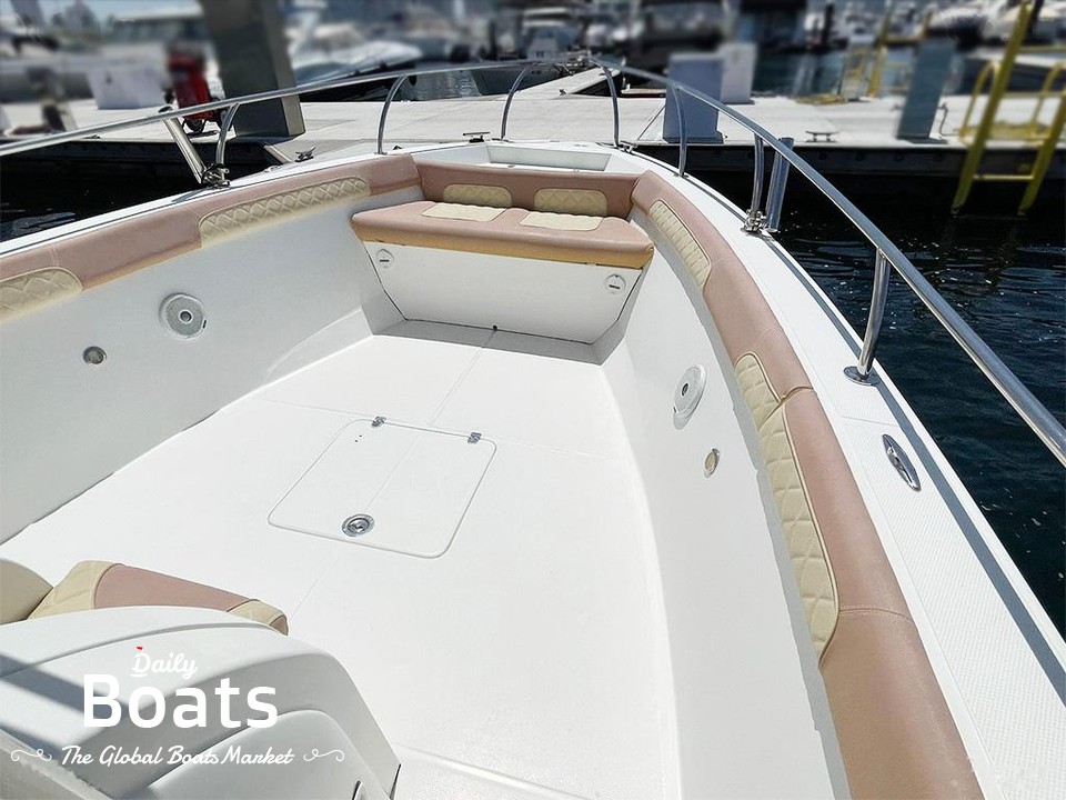 2021 Custom-Craft Al Hareb Marine Seamaster 28 for sale. View price ...