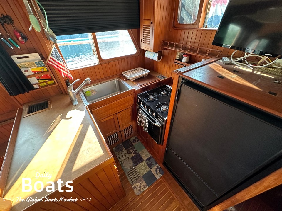1983 DeFever 41 Trawler for sale. View price, photos and Buy 1983 ...