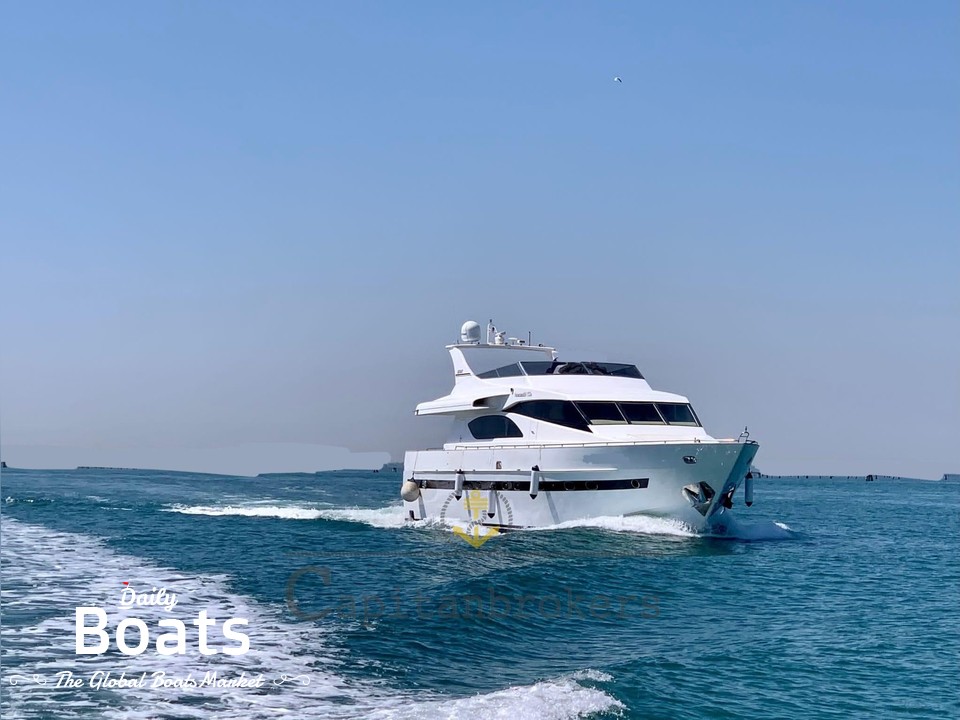 2002 Custom Navar Cantieri Flybridge 82 for sale. View price, photos ...