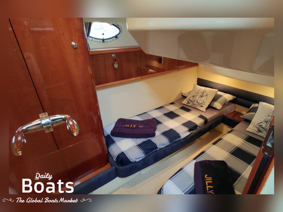 2008 Fairline Phantom 40 for sale. View price, photos and Buy 2008 ...