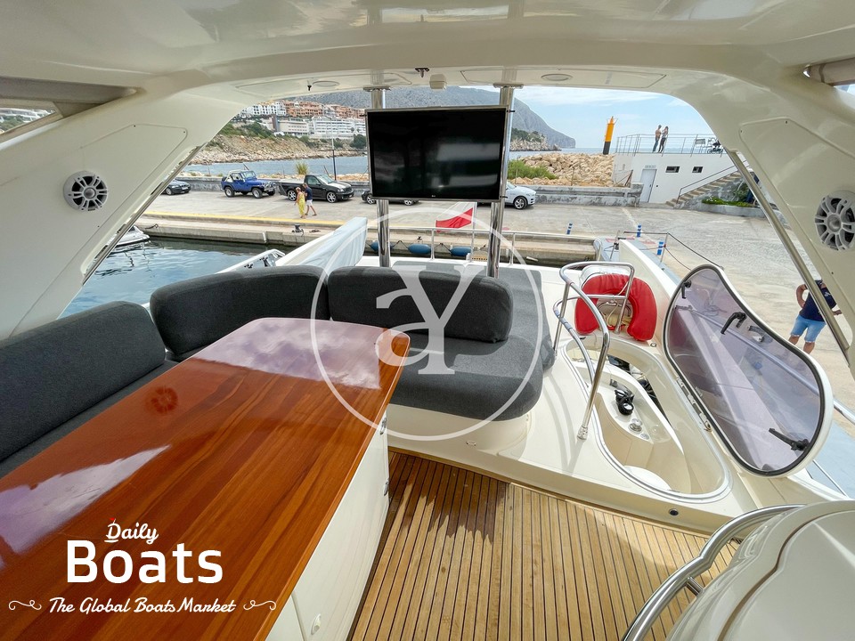 2006 Azimut 62 Fly for sale. View price, photos and Buy 2006 Azimut 62 ...