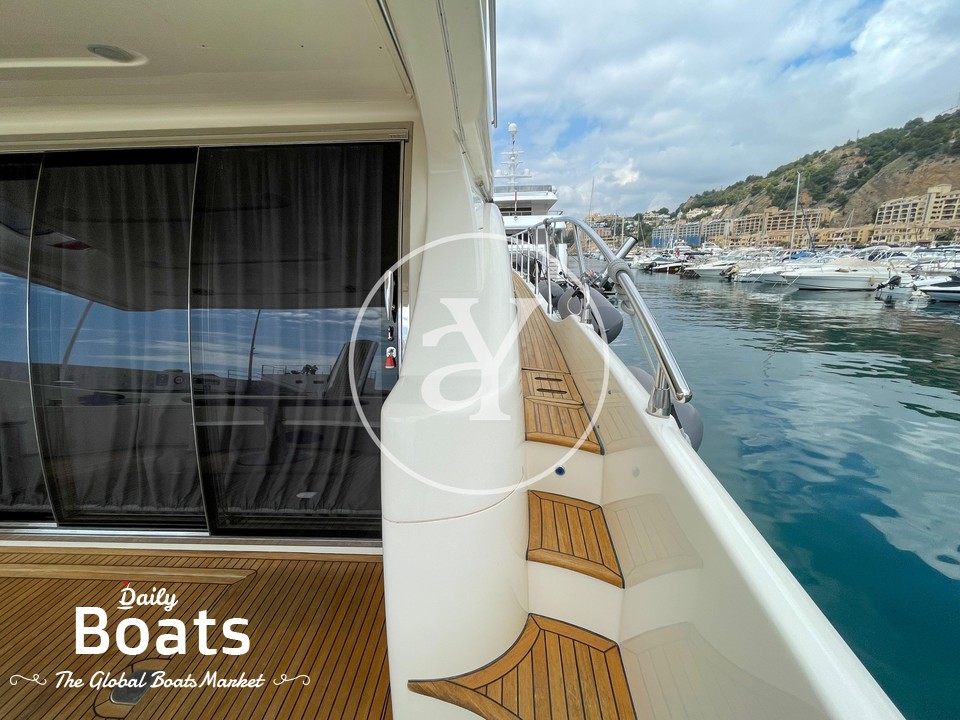 2006 Azimut 62 Fly for sale. View price, photos and Buy 2006 Azimut 62 ...