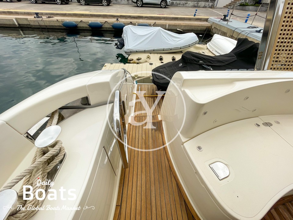 2006 Azimut 62 Fly for sale. View price, photos and Buy 2006 Azimut 62 ...