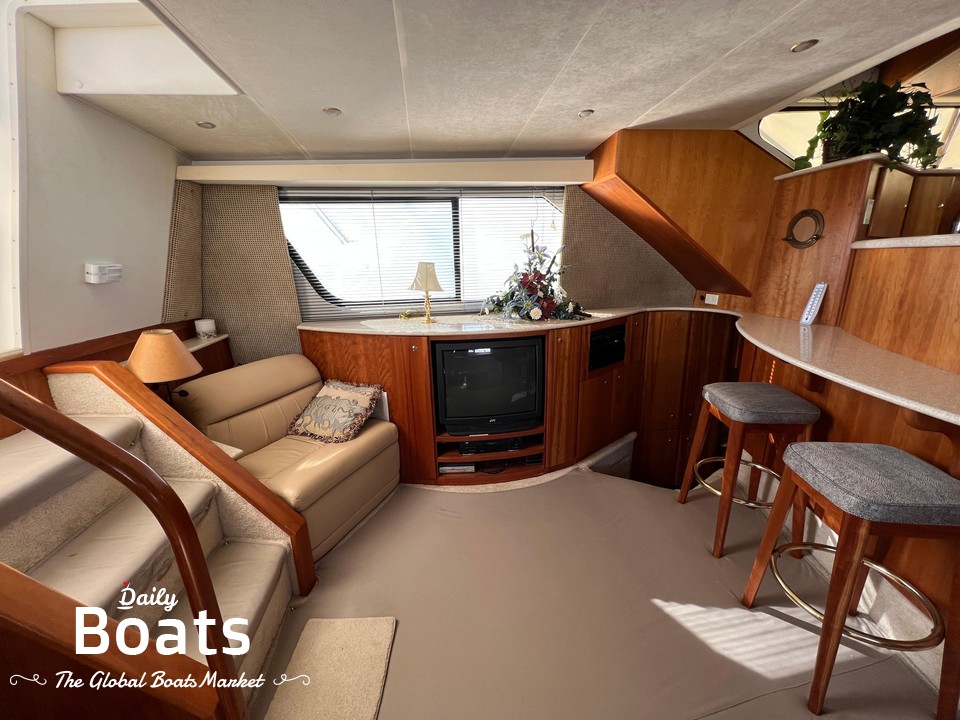 2001 Silverton 453 Motor Yacht for sale. View price, photos and Buy ...