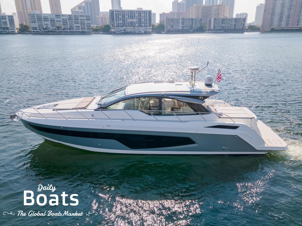 2019 Azimut 51 Atlantis for sale. View price, photos and Buy 2019 ...