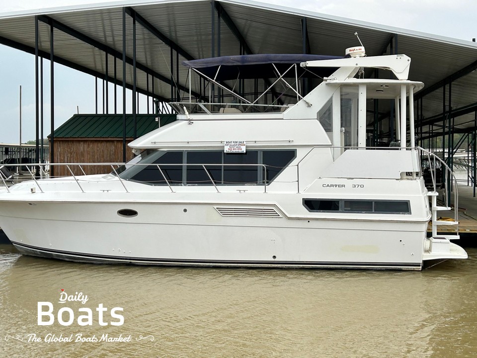 1996 Carver 370 Aft Cabin Motoryacht for sale. View price, photos and ...