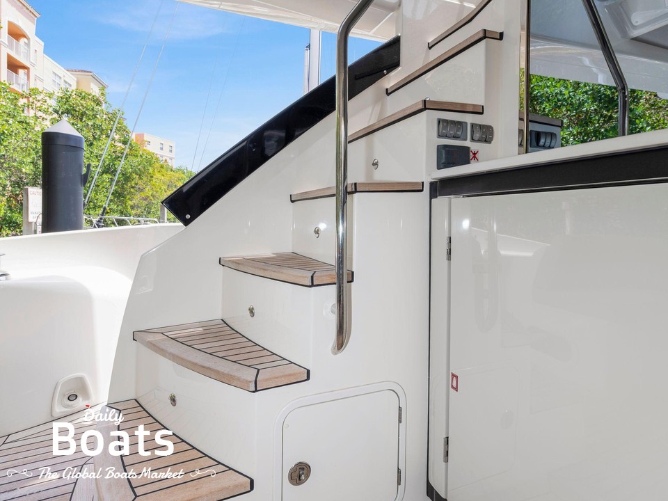 2020 Absolute 62 Fly for sale. View price, photos and Buy 2020 Absolute ...