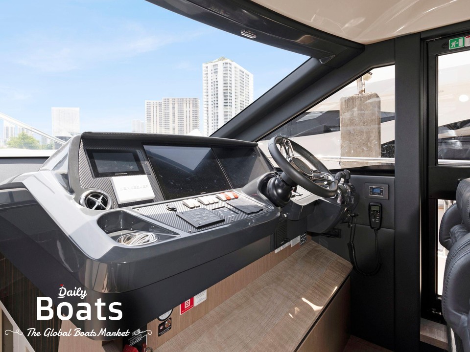 2020 Absolute 62 Fly for sale. View price, photos and Buy 2020 Absolute ...