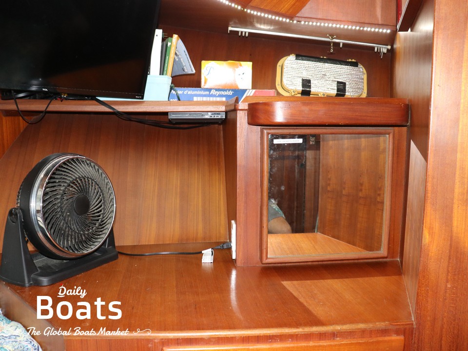 1984 Present Yachts Sun Deck Trawler 42 for sale. View price, photos ...