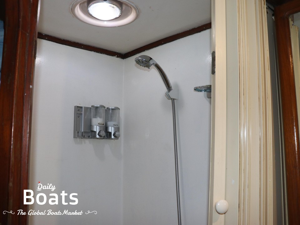 1984 Present Yachts Sun Deck Trawler 42 for sale. View price, photos ...