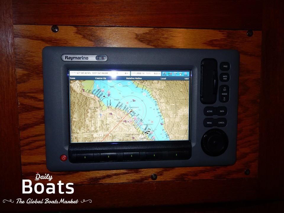 2001 Hunter 460 for sale. View price, photos and Buy 2001 Hunter 460 ...