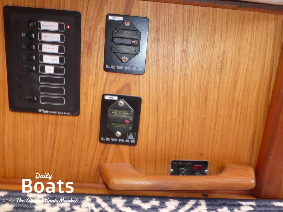 2001 Hunter 460 for sale. View price, photos and Buy 2001 Hunter 460 ...