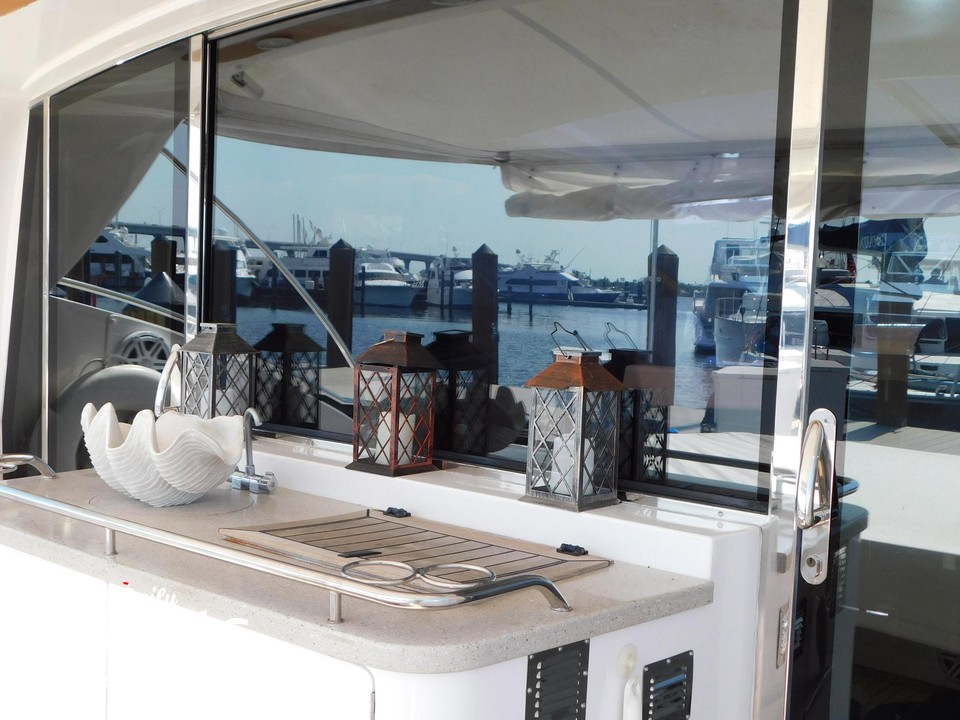 2008 Savannah Express Motor Yacht for sale. View price, photos and Buy ...