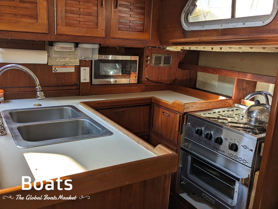 1976 Maple Leaf Center Cockpit for sale. View price, photos and Buy ...