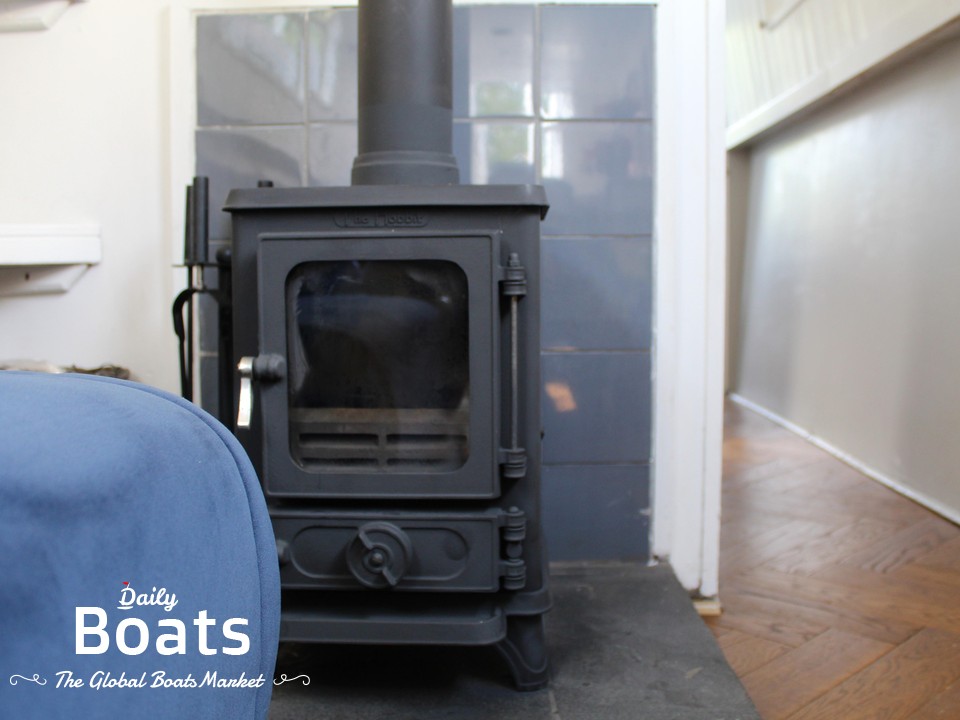 2001 Narrowboat 55' Andicraft Cruiser Stern for sale. View price ...