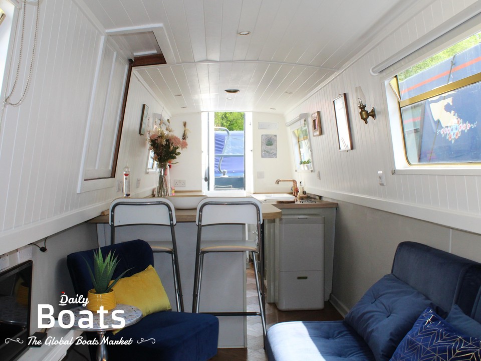 2001 Narrowboat 55' Andicraft Cruiser Stern for sale. View price ...