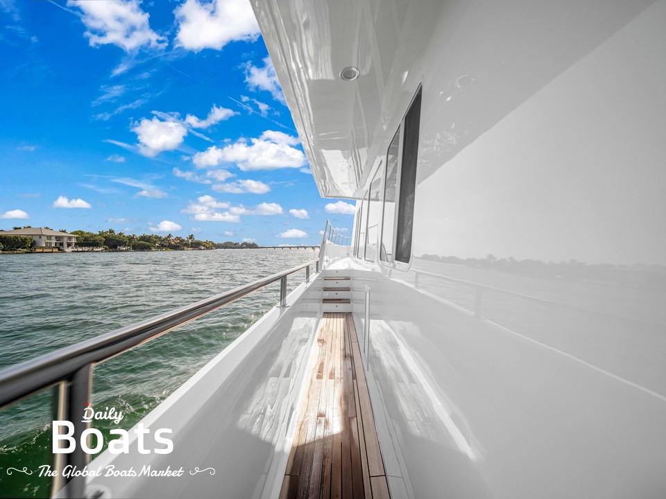 2013 Custom Pacific Explorer - Pe65 for sale. View price, photos and ...